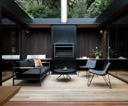 This Piha holiday home is an incredibly inspiring example of architecture