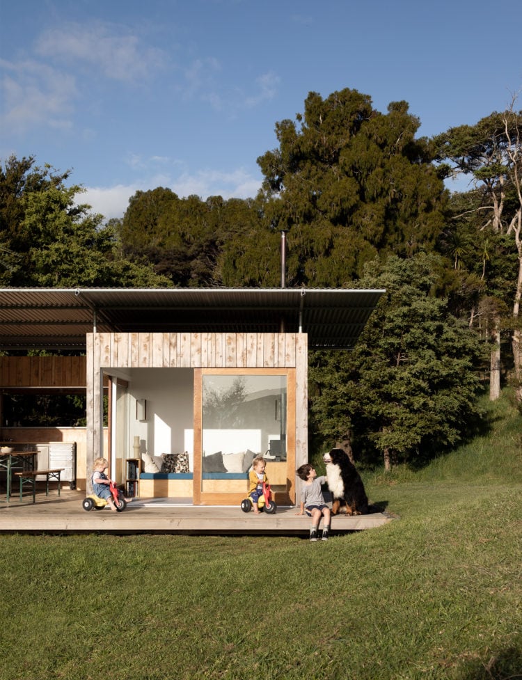 This self-built summer cabin has a kitchen that's open to the elements