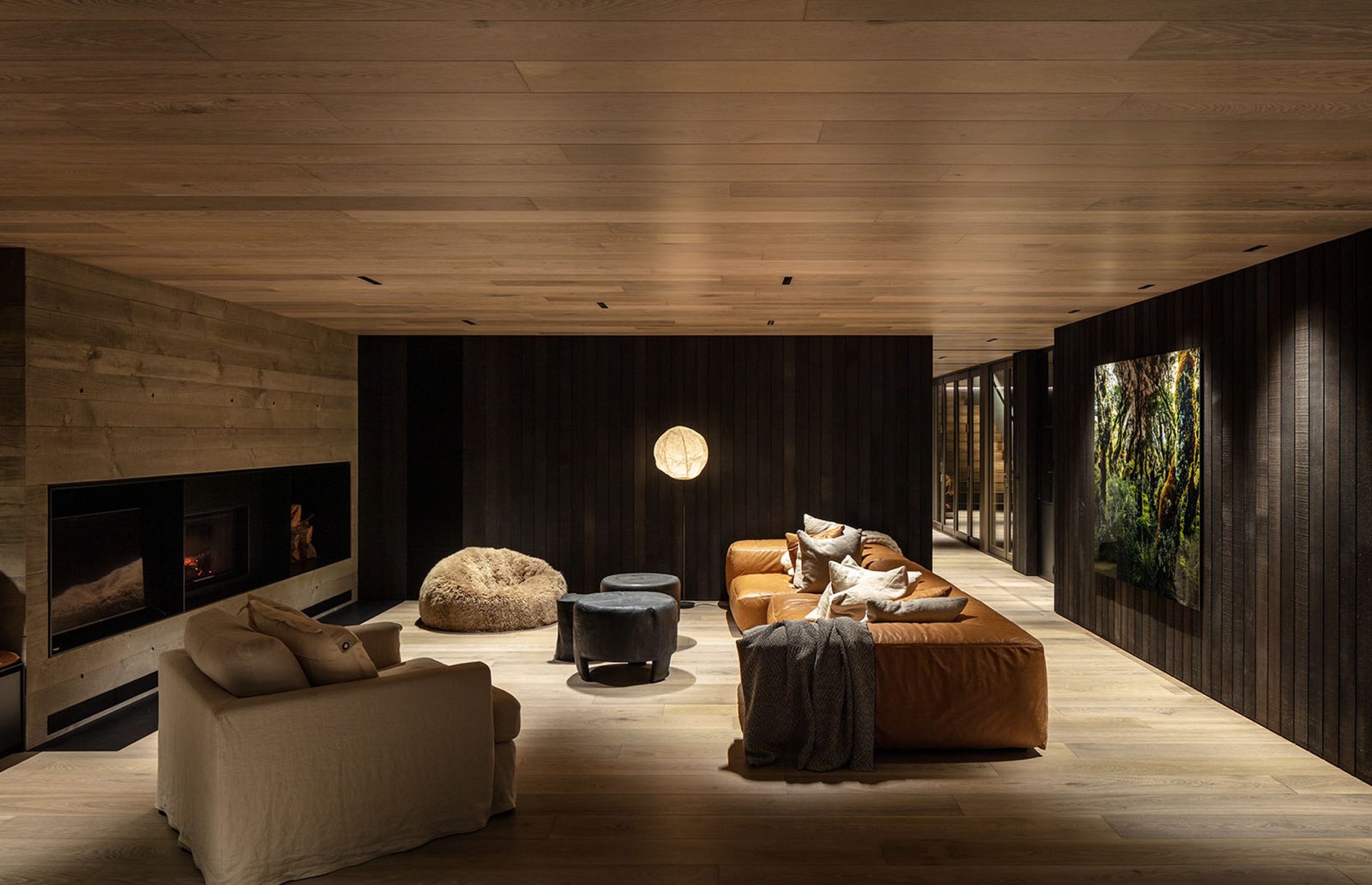 Illuminating a winter lake house | ECC | HOME Magazine