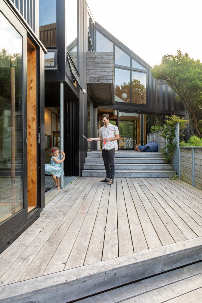 Architects at Home: Revisiting the bomber