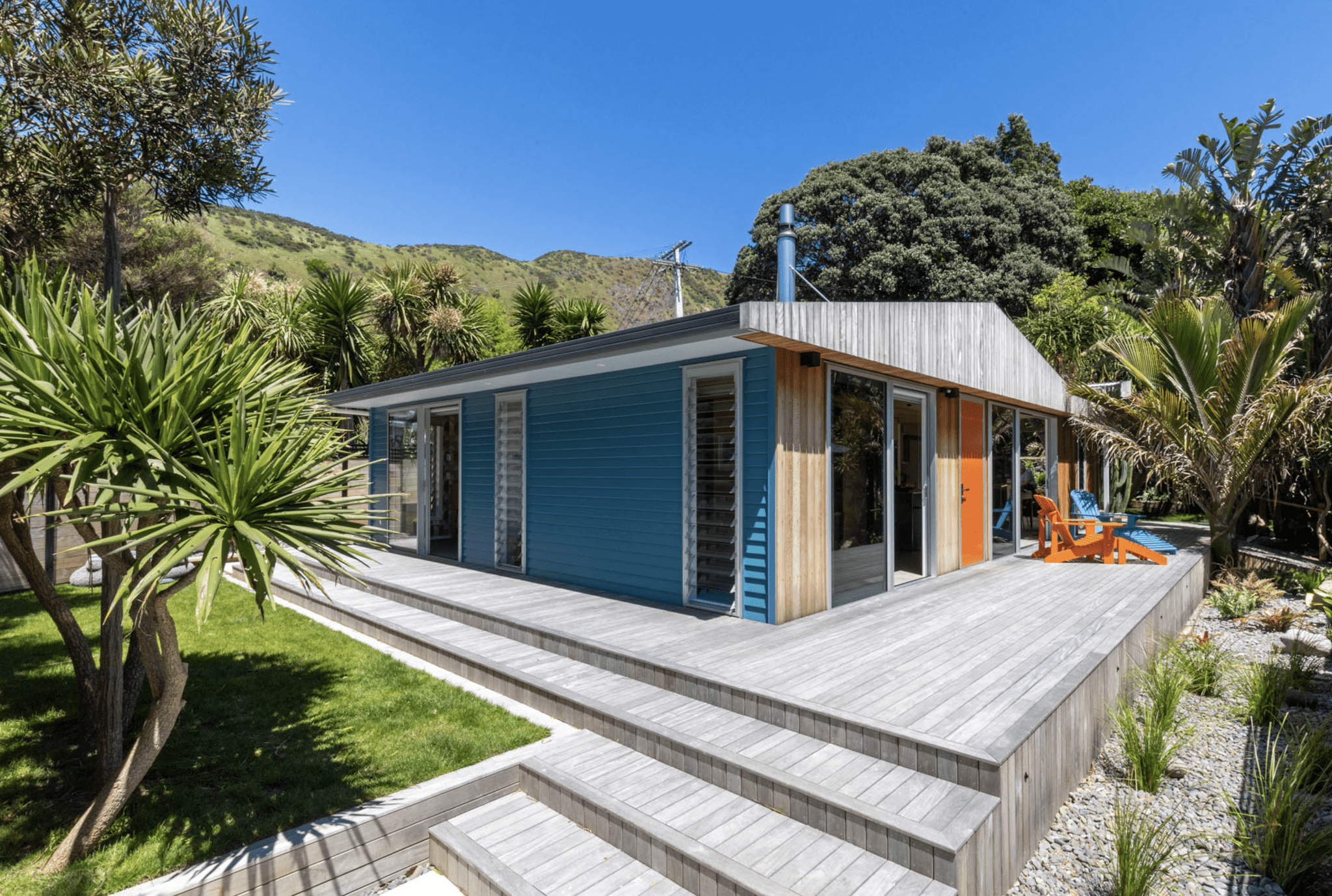 A free-spirited coastal home designed on a shoestring budget